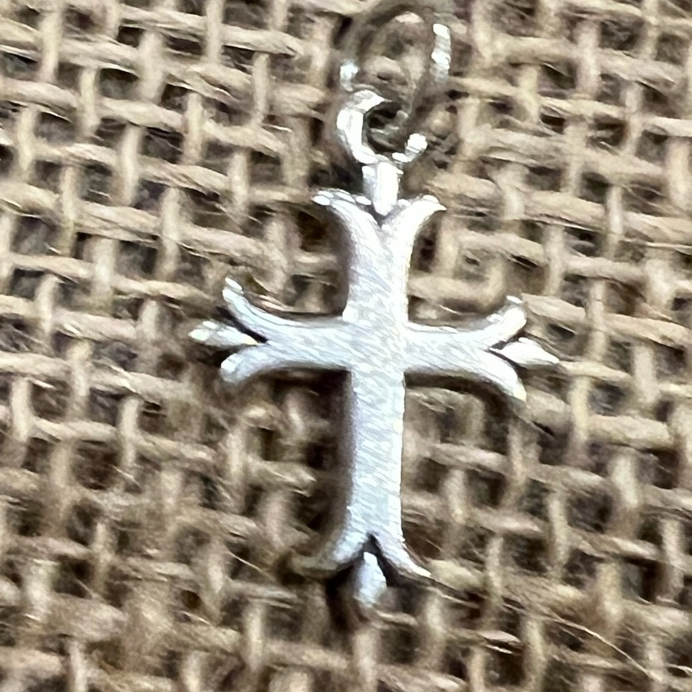 James Avery Retired Cross Charm 925 - Gem